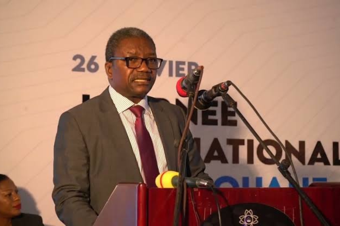 DGDA : Séminaire sur le statut des OEA Le DG Bernard Kabese accorde des ...